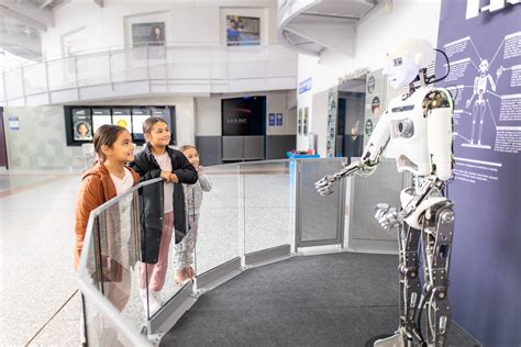 National Science And Technology Centre Questacon Camd