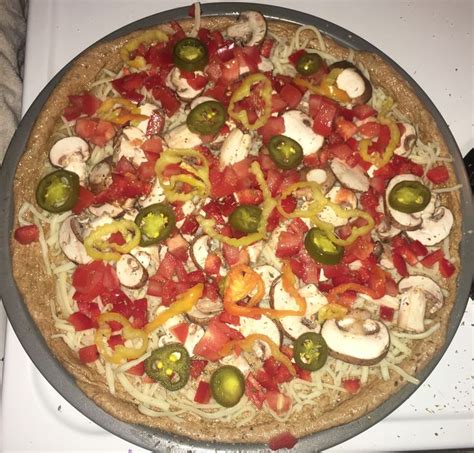 Veggie Pizza Whole Wheat Pizza Doug Red Pepper Mushrooms Lactose