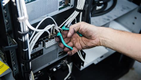 tips for reducing downtime through structured cabling