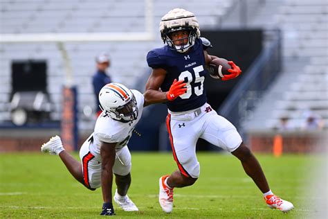 Football Top Photos From Auburns Second Scrimmage Of Fall Camp
