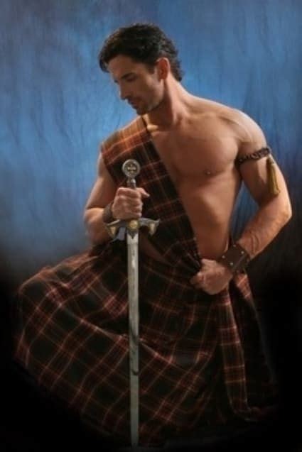 40 Shirtless Guys In Kilts Men In Kilts Kilt Shirtless Men