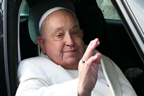 El Papa Francisco Hospitalizado En Estado Crítico Afirma Continuar Su