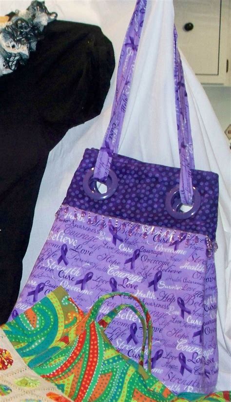 Pin By Laurie Thomas On My Sewing Quilted Tote Bags Bags Quilted Totes