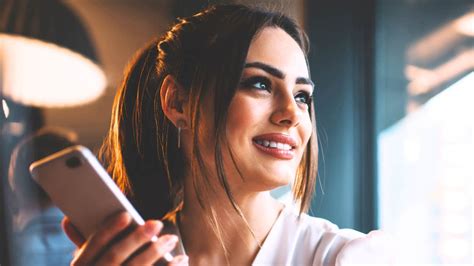 Women Who Are Deeply Confident And Unbothered By Judgment Have These 5 Personality Traits Says