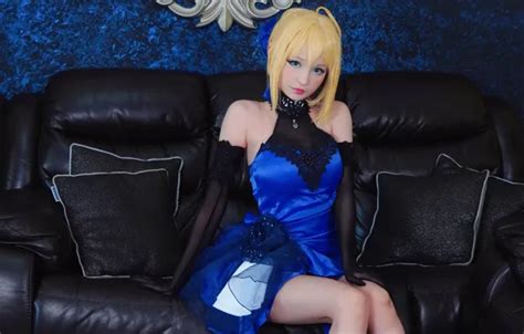 Wallpaper Girl Sexy Green Eyes Dress Legs Beautiful Short Hair