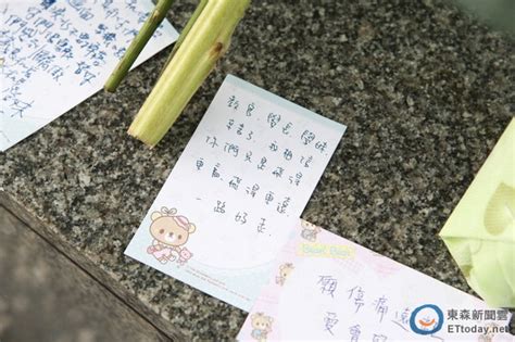 民眾為復興罹難者獻花你們只是飛得更高更遠 ETtoday旅遊雲 ETtoday新聞雲