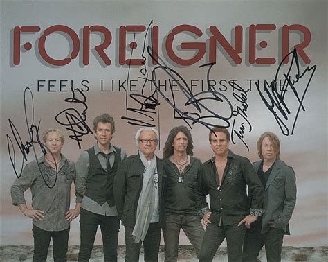 Foreigner Signed Photograph Rr Auction