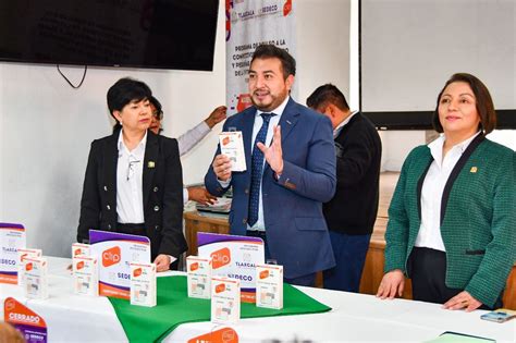 Entrega Ayuntamiento De Huamantla Apoyos A Prestadores De Servicios
