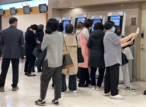2035년 65세 이상 1530만명 되는데 27년간 의대 1명도 못 늘렸다