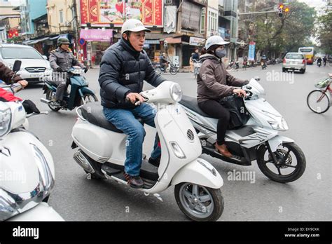 Scootersmopedsmotorbikesmotorcyclespollutionnoise Trafficincity