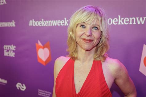 Claudia De Breij Annuleert Theatertour ‘veel Zin In Maar Geen Energie