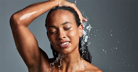 Lusage fréquent de produits capillaires lissants doublerait le risque