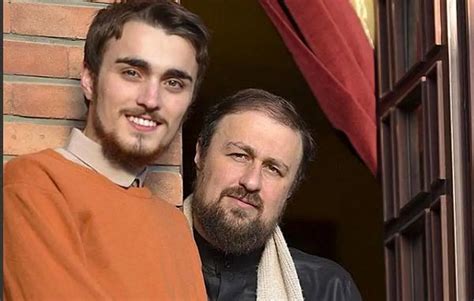 پسر مالک در زخم‌کاری با پسر سیدحسن خمینی مو نمی‌زندتصویر