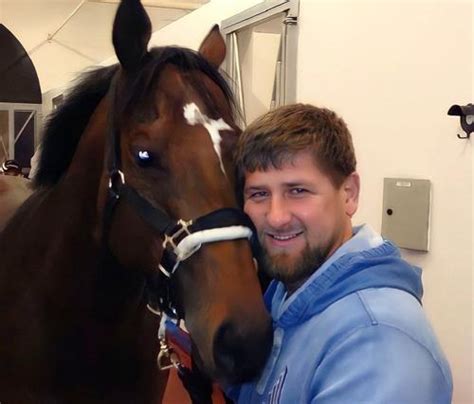 Кадыров после возвращения домой его скакуна украденного якобы спецслужбами Украины заявил что