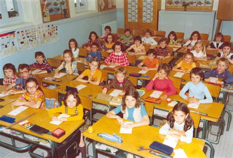 Photo De Classe Ce1 Mme Robert De 1975 Ecole La Citadelle Chalon