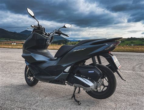 Test Honda PCX chyť ju ak to dokážeš Na Skútri sk