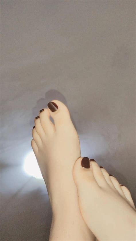 Pies Bonitos Pretty Toe Nails Pretty Toes Blonde Hair Girl Fake