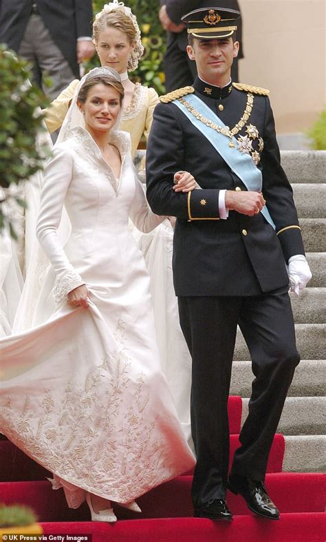 Why Queen Letizias Wedding Dress Became One Of The Priciest In Royal