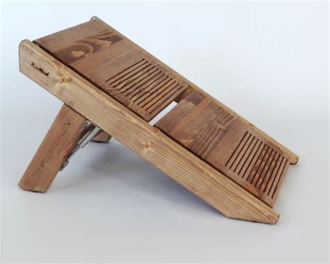 Лесенка для маленьких собачек