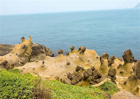 和平島地質公園│基隆必玩景點，親子玩水景點推薦，奇岩怪石搭配無邊海景 基隆大玩咖