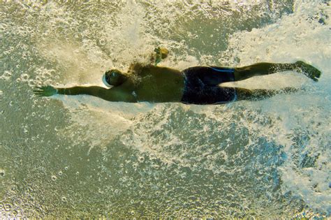Cullen Jones From Drowning And Frowning To Swimming And Winning
