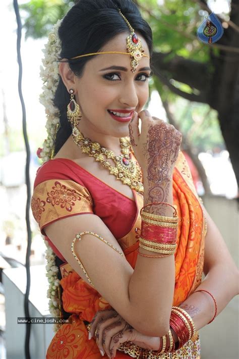 Pragya Jaiswal Stills Photo 49 Of 82