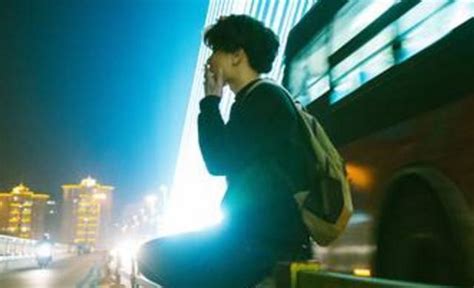 男人爱你很深，才会分开时说出这3句话，意思是不要走！