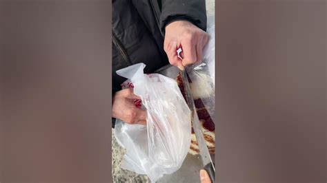 和切糕大爷斗智斗勇！你大爷还得是你大爷 切糕 北京大爷切糕 路边摊 Chinastreetfood Streetfood Chinafood Shorts Youtube