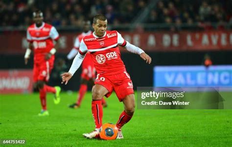 332 Mathieu Dossevi Valenciennes Photos And High Res Pictures Getty Images