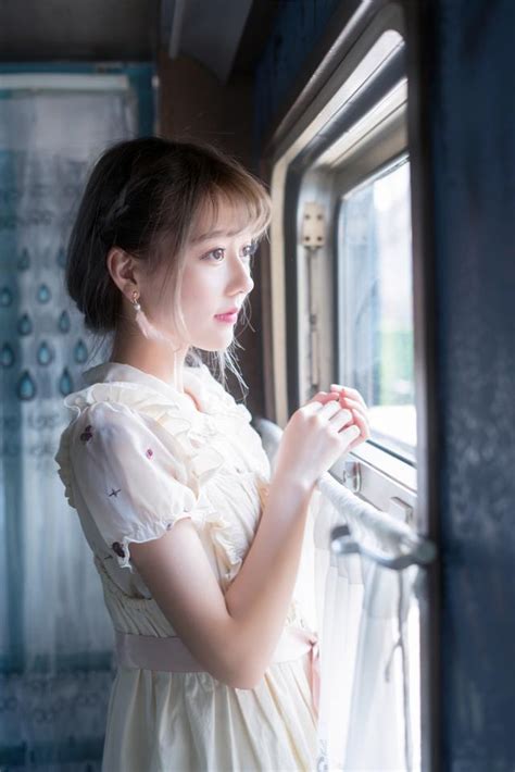 其艷若何楚腰纖細美若天仙下凡的美少女 每日頭條