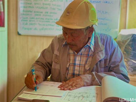 МУ ын зөвлөх инженер М Бадамдорж Өөрийн барьсан хорооллууддаа өндрөөс харах тэр л мэдрэмж