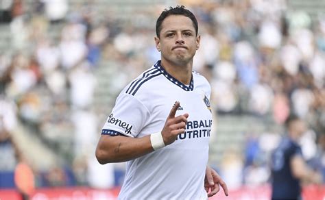 La Leyenda Vuelve A Casa Chivas Hizo Oficial El Fichaje De Javier