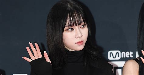 에스파 윈터 고혹적인 인사 포토엔hd