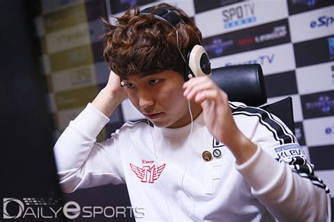 스타리그 시즌1 결승전 Sk텔레콤 박령우 저그 꿈의 조합으로 승리 3 1