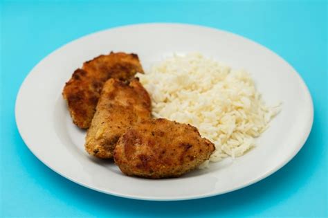 Deliciosas Tiras De Pechuga De Pollo Empanadas Fritas Crujientes Con