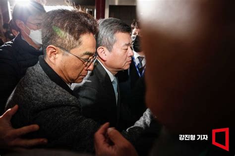 포토 기자회견장으로 이동하는 박민 Kbs 사장 아시아경제