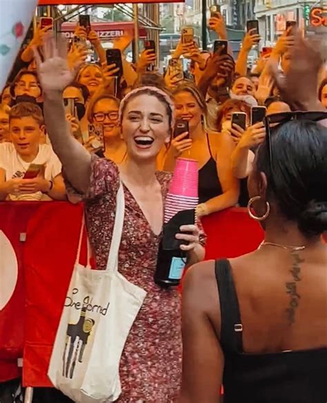 Pin By Lee On Sara Bareilles Sara Bareilles Waitress Ig Story