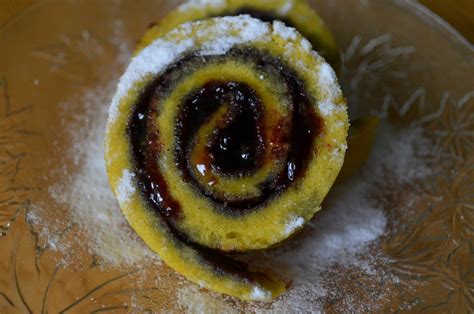 Elis Kitchen Домашно руло със сладко от боровинки