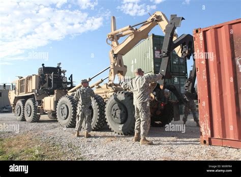 Palletized Load System Pls Hi Res Stock Photography And Images Alamy