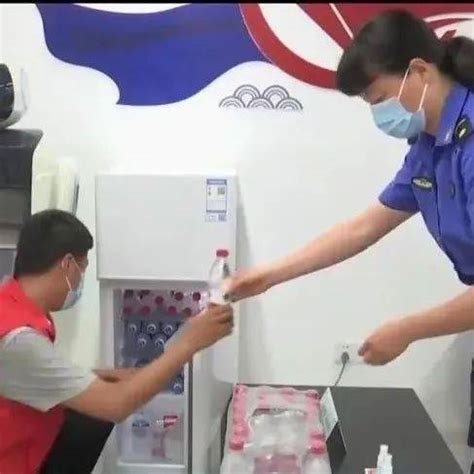 江苏各地各部门迎战高温 保障正常生活生产 运行 电网 用水