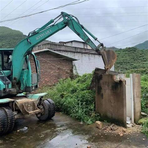 云霄云陵：拆旧拓新整漂亮整治人居环境