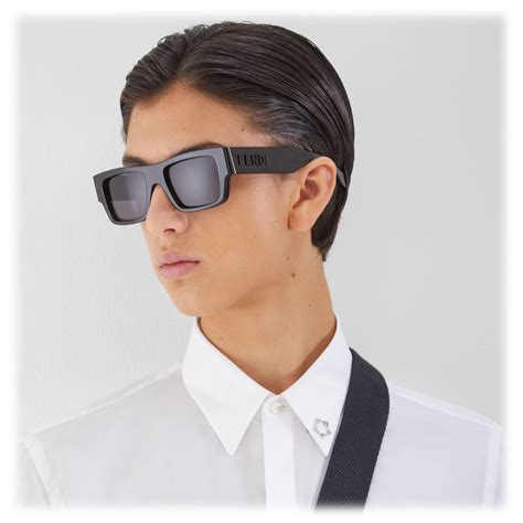 Fendi Signature Rectangular Sunglasses Black Grey Sunglasses