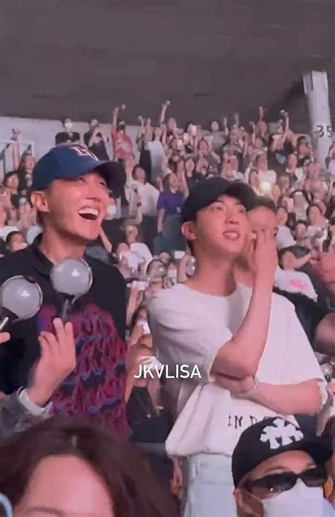 Bts Community Posts My Heart Explode 😭😭😭