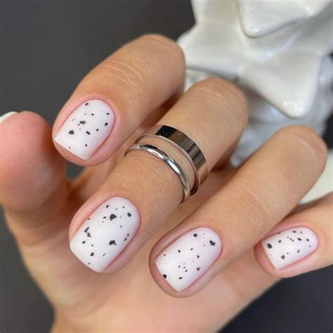 100 طرح ناخن مشکی؛شیک ترین مدل ناخن مشکی دخترانه جدید آموزشگاه