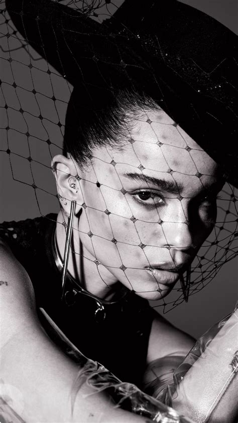 Zoë Kravitz Always Lands On Her Feet Chicas Zoe Kravitz Viejitos