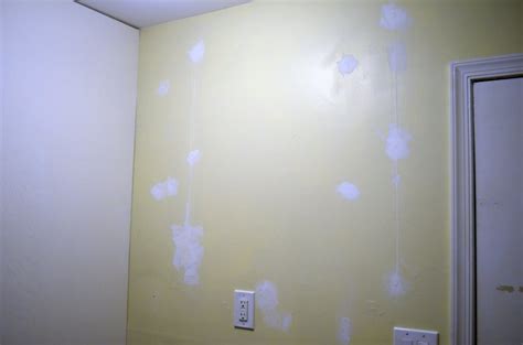 How To Hide Overlapping Wallpaper Seams At Marion Salvador Blog
