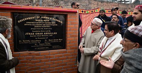 Cm Omar Abdullah Pays Homage To Sheikh Mohammad Abdullah On His 120th Birth Anniversary