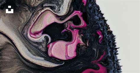 검은 색 분홍색 및 회색 색상의 추상 그림 사진 Unsplash의 무료 페인트 이미지