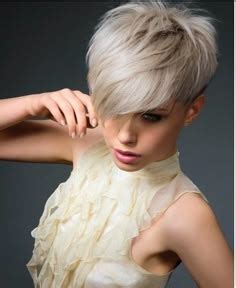 Above The Shoulder Ideas Hair Cuts Short Hair Styles Hair Styles