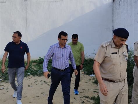 Yamunanagar Sadhaura Village Rasulpur Woman Murder Half Naked Dead Body